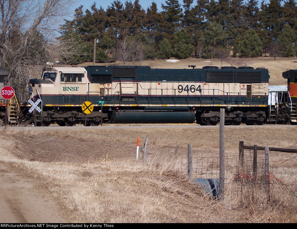 BNSF 9464